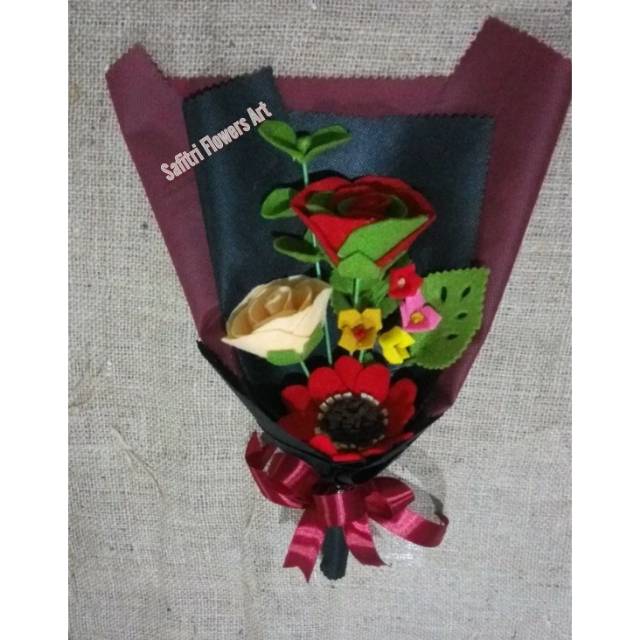 Jual Bunga Flanel 3 Tangkai +Daun+b unga Tambahan | Shopee Indonesia