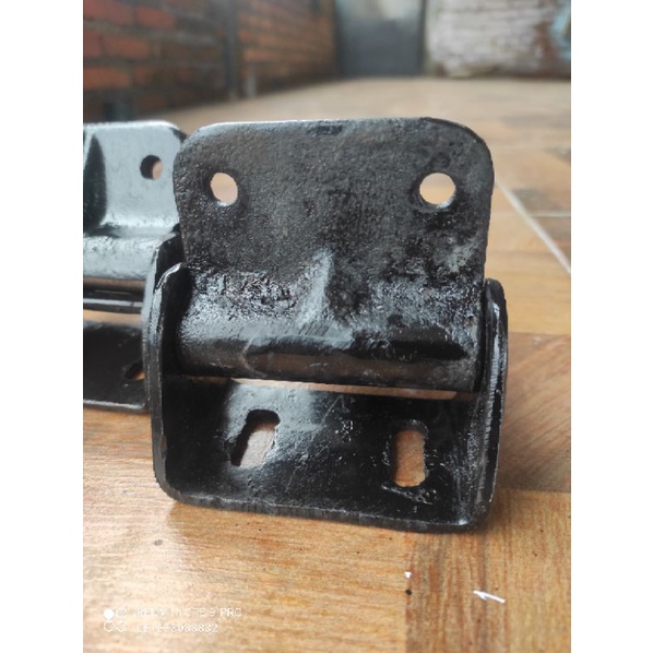 Jual ENGSEL GRILL DEPAN HARDTOP | Shopee Indonesia