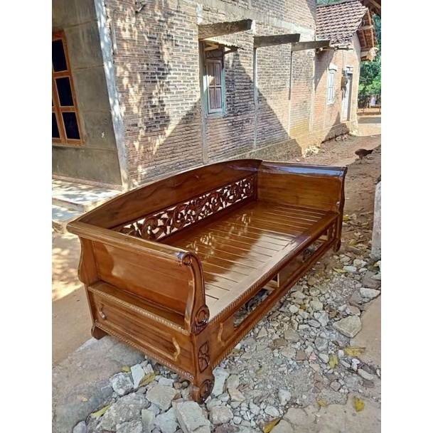 Jual Furniture sofa model bale-bale bagong / bangku kayu jati / kursi ...