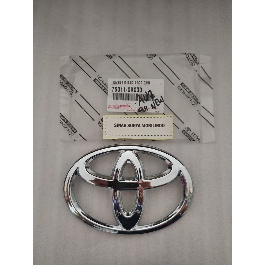 Jual Emblem Logo Toyota DEPAN Avanza Veloz AVANZA G 2012 2013 2014 2015 ...