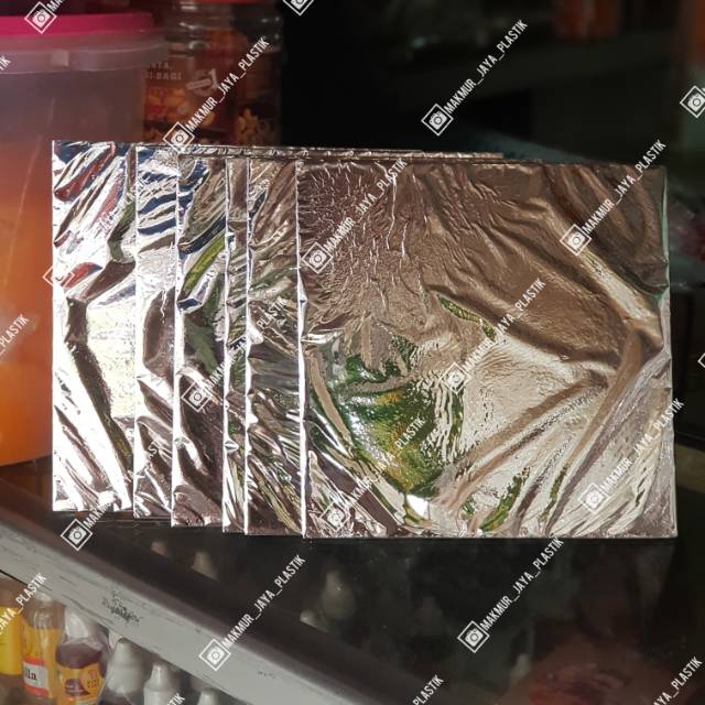 Jual TATAKAN ALAS TRIPLEK KUE CAKE TART UKURAN 20 CM KOTAK | Shopee ...