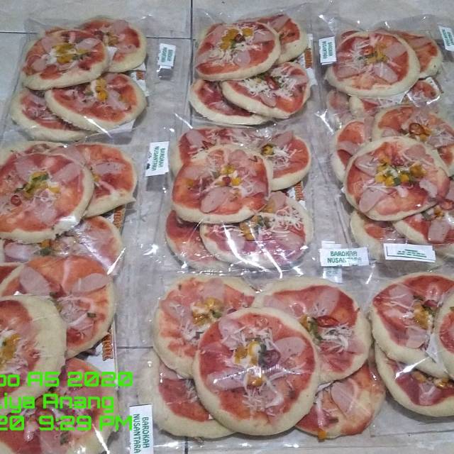 Jual Pizza mini frozen food isi 10 biji satu pack ....bisa kirim ke ...