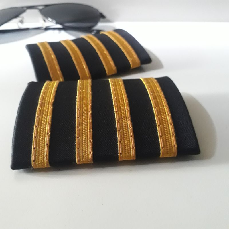 Jual epaulette pilot pangkat captain strip kecil | Shopee Indonesia