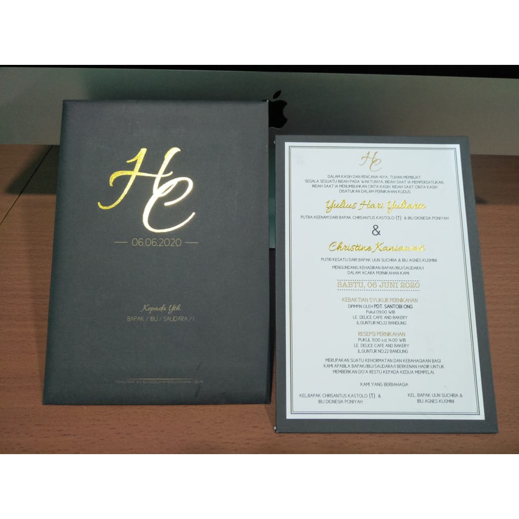 Jual Undangan Pernikahan Hard Cover Potret | Shopee Indonesia