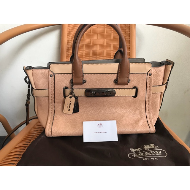 Jual coach swagger 27 multi beige | Shopee Indonesia