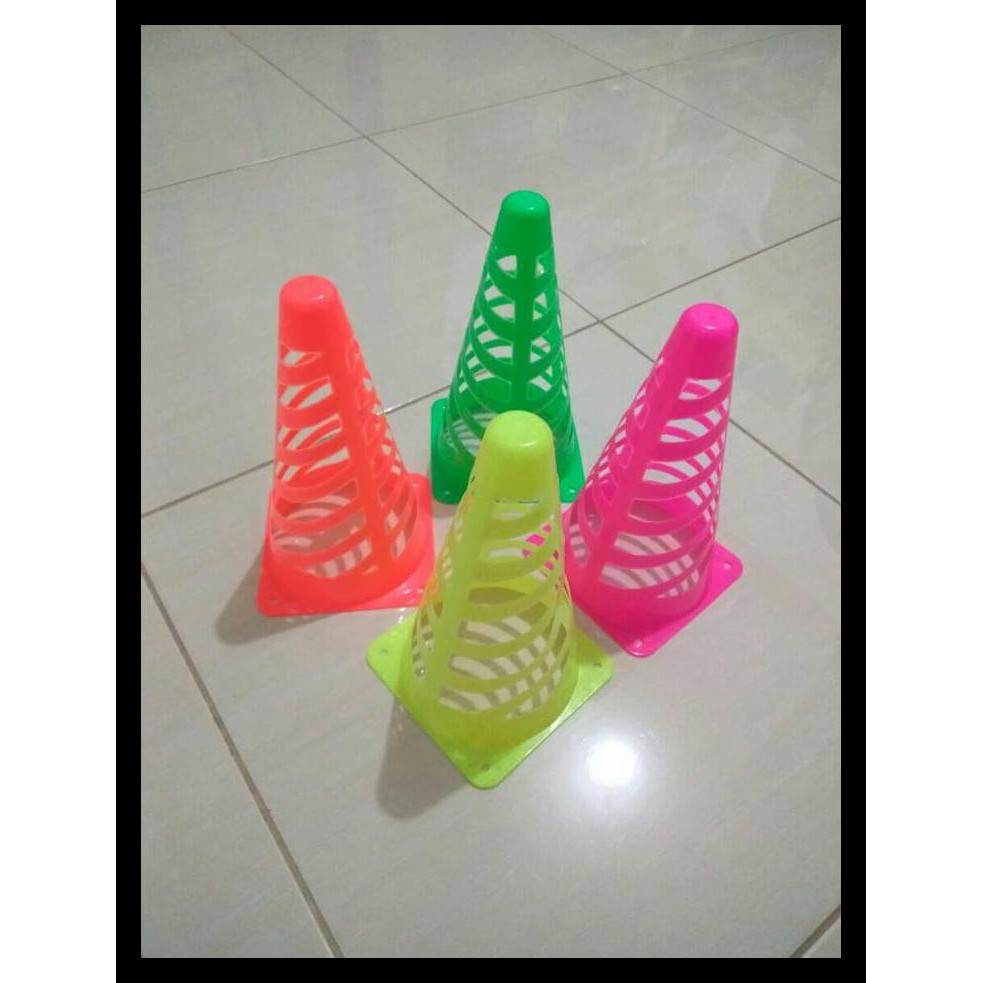 Jual Cone / Cones Kerucut Lentur Untuk Latihan Olahraga Kode 1131 ...