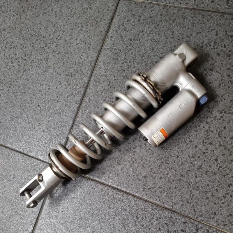 Jual Monoshock shock belakang Yamaha YZ 85 ( BAUT BIRU ) Kayaba KYB ...