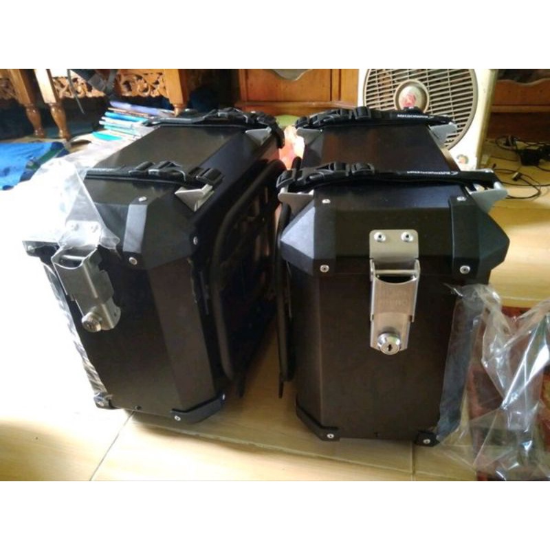 Jual Side Box Badak Hitam 24 Liter | Shopee Indonesia