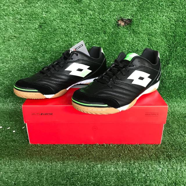Jual Sepatu Futsal Lotto Stadio 300 II ID - Black/Green | Shopee Indonesia