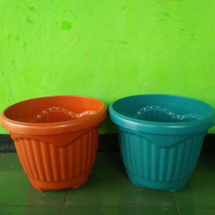 Jual Pot Mio Shallom Warna 40 /Pot Warna/ Pot Tanaman/Indoor/Outdoor ...