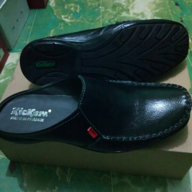 Jual Sepatu sandal kickers 920 black | Shopee Indonesia