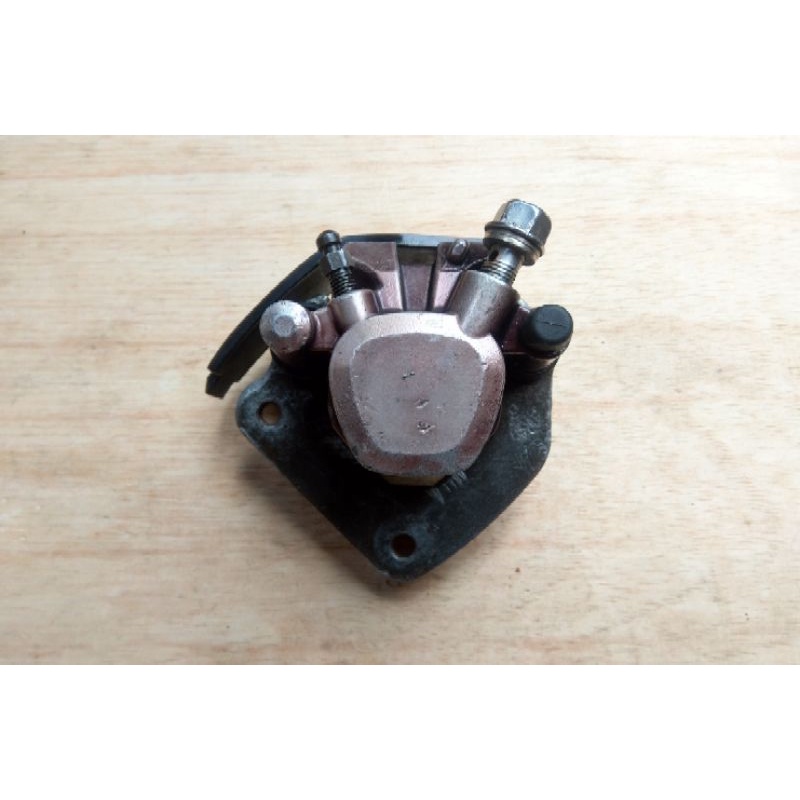 Jual Kaliper Kepala Pala Babi Cakram Depan Tokico Suzuki RGR TRS Asli ...