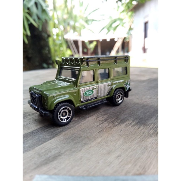 Jual Loose Diecast Land Rover Defender Hijau Matchbox - Rivets - Ex ...