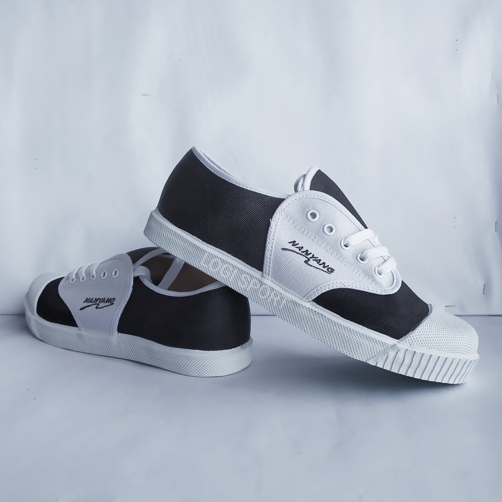 Jual Sepatu sneakers nanyang motif hitam putih polos | Shopee Indonesia