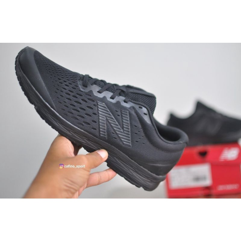 Jual New Balance Flash Run Full Black Original | Shopee Indonesia