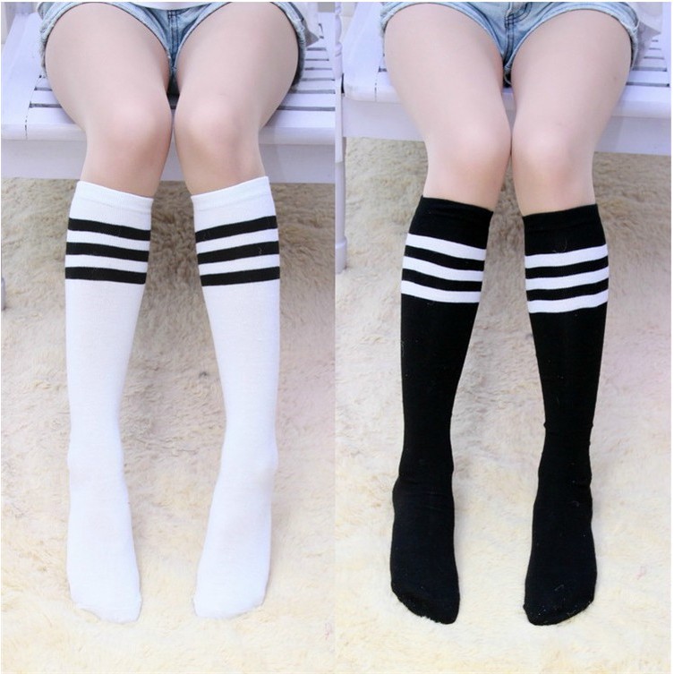 Jual Kaus Kaki Unisex Tiga Stripe Kaos Kaki Olahraga Kaus Kaki Bergaris ...