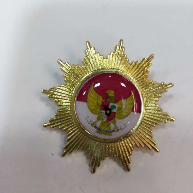 Jual Lencana pin Garuda merah putih peniti | Shopee Indonesia