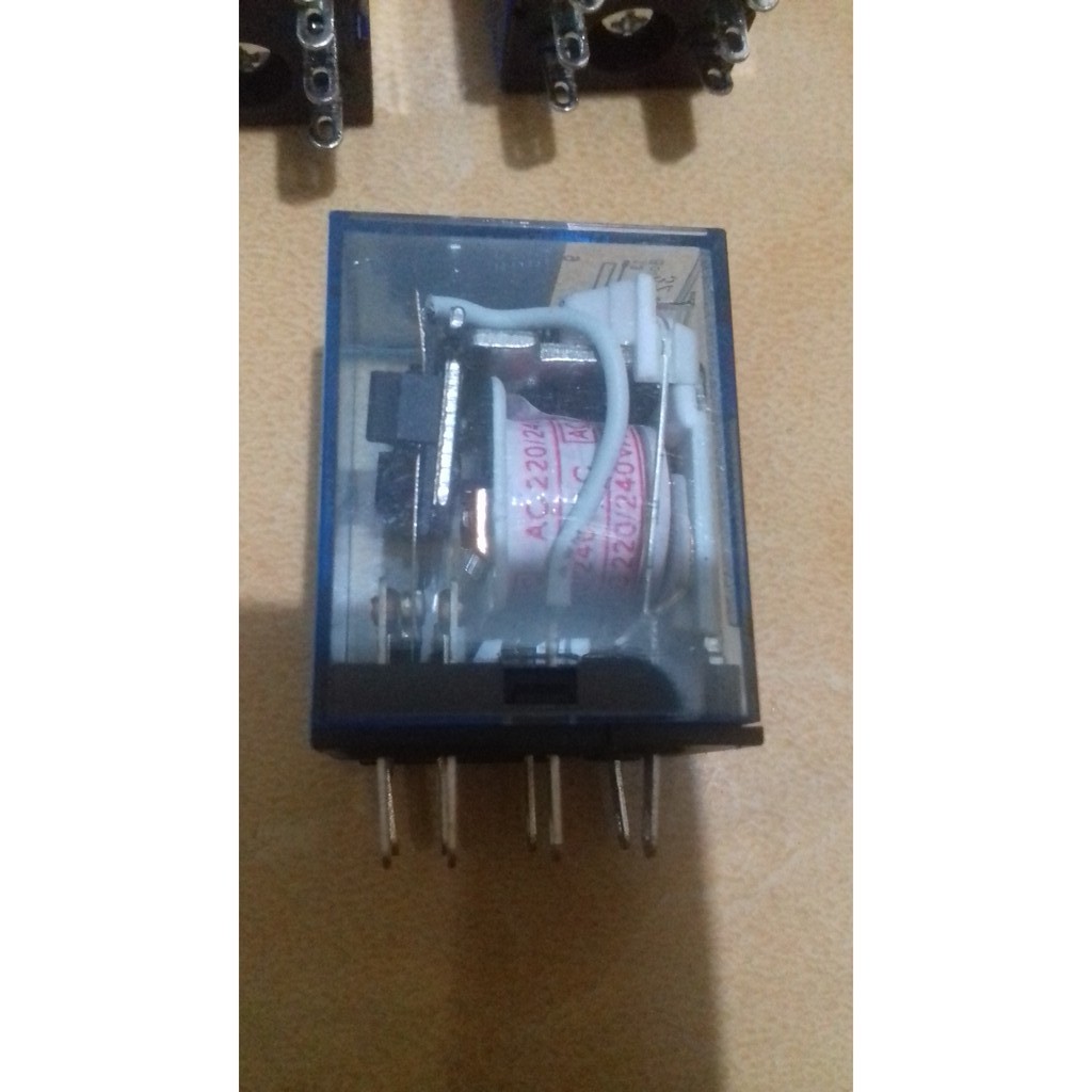 Jual Relay AC 220V 5A 8 Pin | Shopee Indonesia
