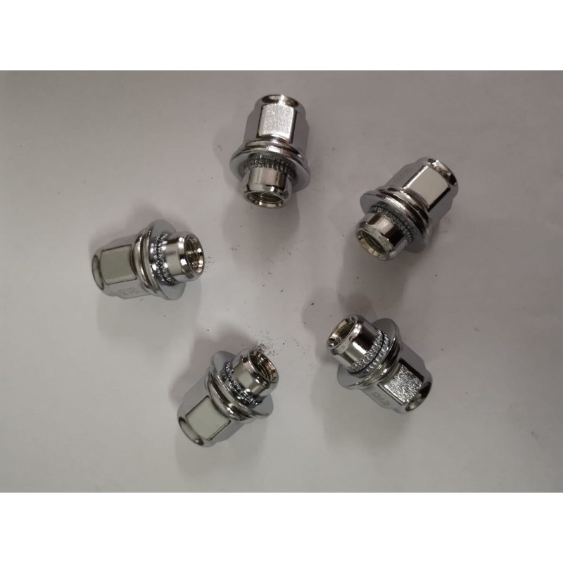 Jual Mur Roda Racing Mobil Toyota Innova/Fortuner/Hiluxury original ...