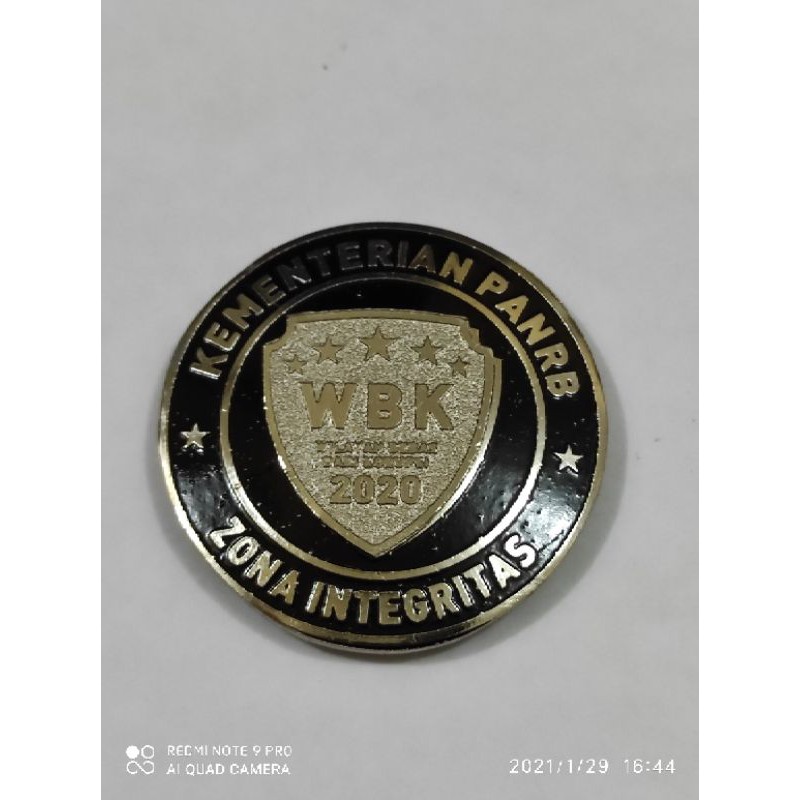 Jual Pin WBK Zona Integritas pakai magnet | Shopee Indonesia