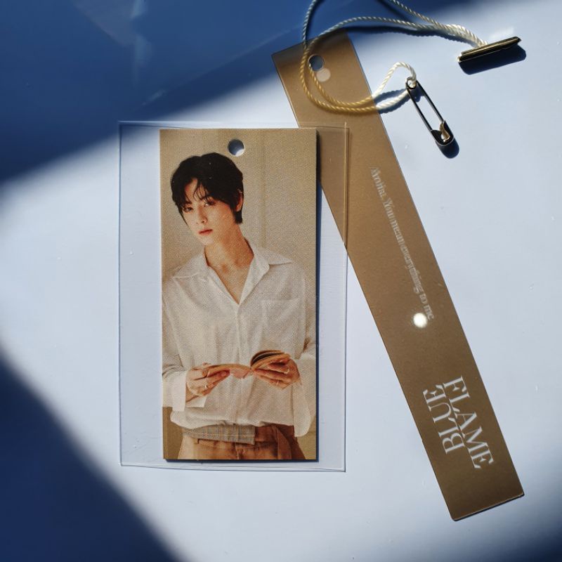 Jual BOOKMARK EUNWOO BLUE FLAME (book ver) | Shopee Indonesia