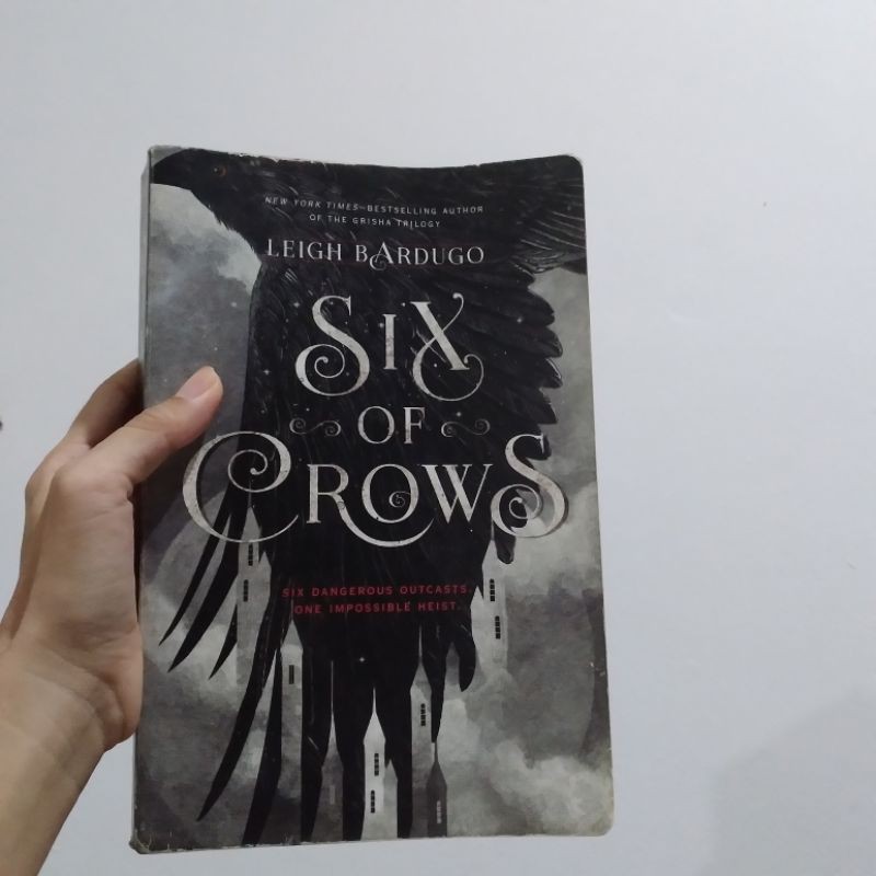 Jual Six of Crows Leigh Bardugo | Shopee Indonesia