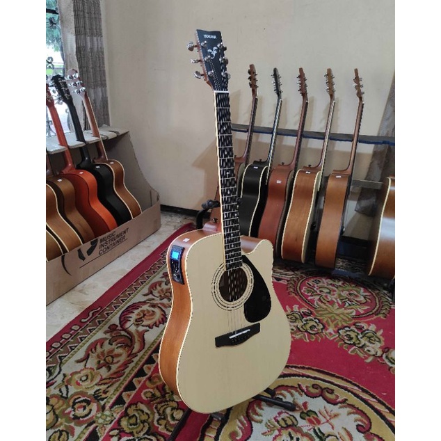 Jual Gitar akustik ELEKTRIK LCD tuner. yammaha jumbo. high quality custom. tanam besi. free ...