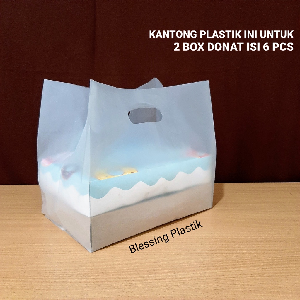 Jual Kantong Plastik HD Muat Dua Box Donat Isi 6 Pcs | Shopee Indonesia
