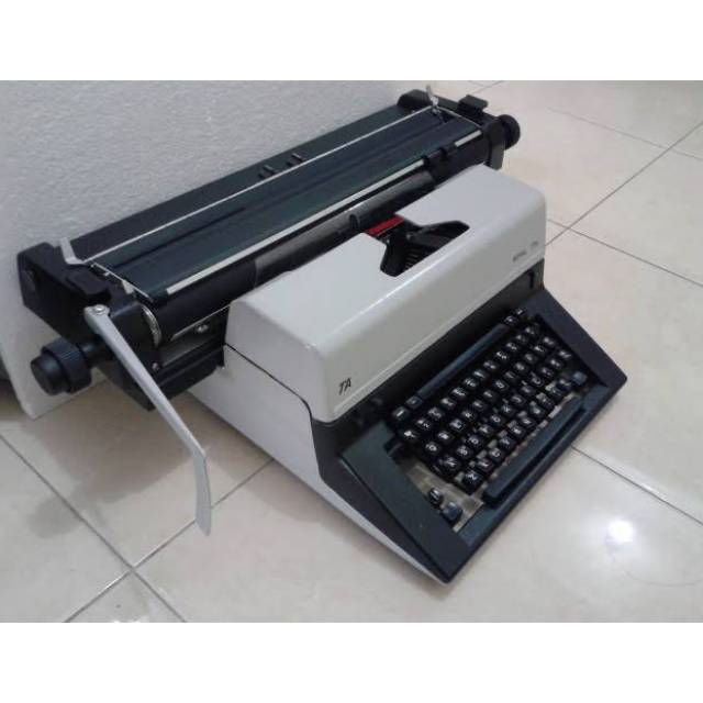 Jual ROYAL TA-775 18" inc size A3-Double Folio/MESIN TIK/KETIK MANUAL ...