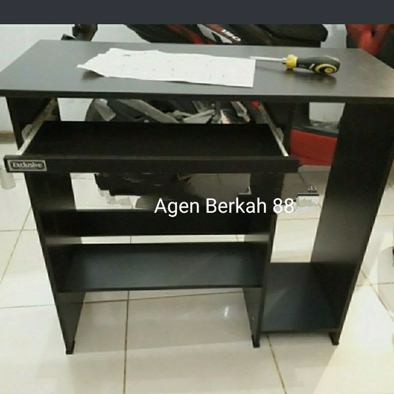 Jual Meja Komputer Minimalis Kayu MC 02 Panel Gojek JNE Meja Laptop ...