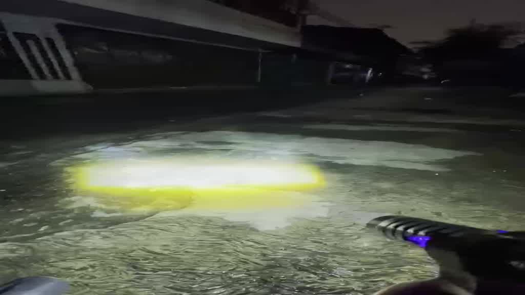 Jual LAMPU LED MOTOR H6 LASER 2 WARNA | LED H6 LASER MOTOR UNIVERSAL ...