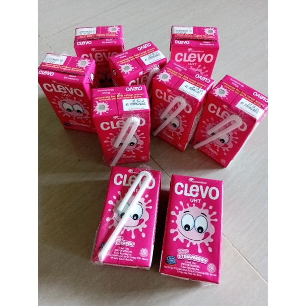 Jual Clevo Susu UHT Rasa Stroberi 115ml | Shopee Indonesia