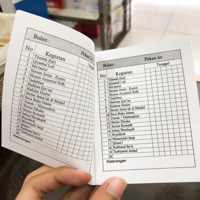 Jual Buku Mutaba’ah Yaumiyah (Evaluasi Harian) | Shopee Indonesia
