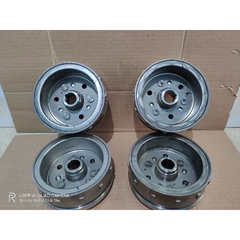 Jual Magnet R15 V3 Mx King NVA Xabre kode 2PV original set Oneway ...