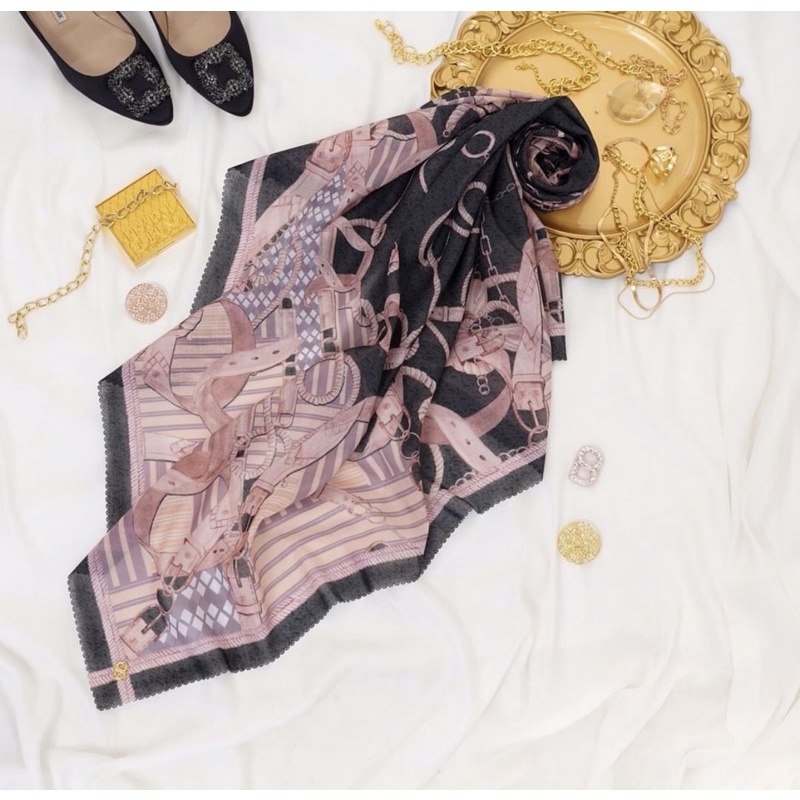 Jual Buttonscarves Nera Black | Shopee Indonesia
