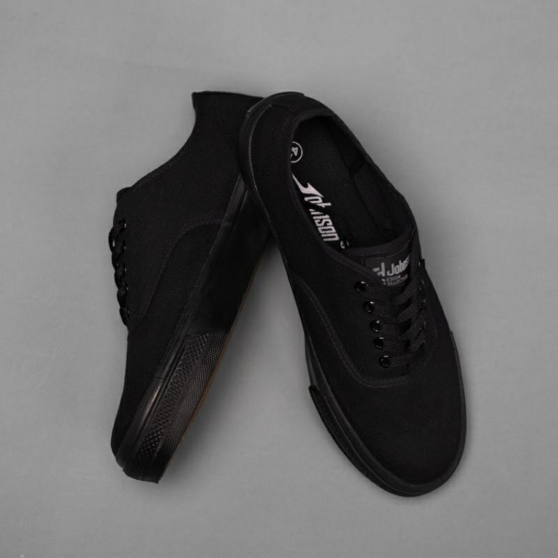 Jual Sepatu Johnson Astro All Black Low Original 100% | Shopee Indonesia