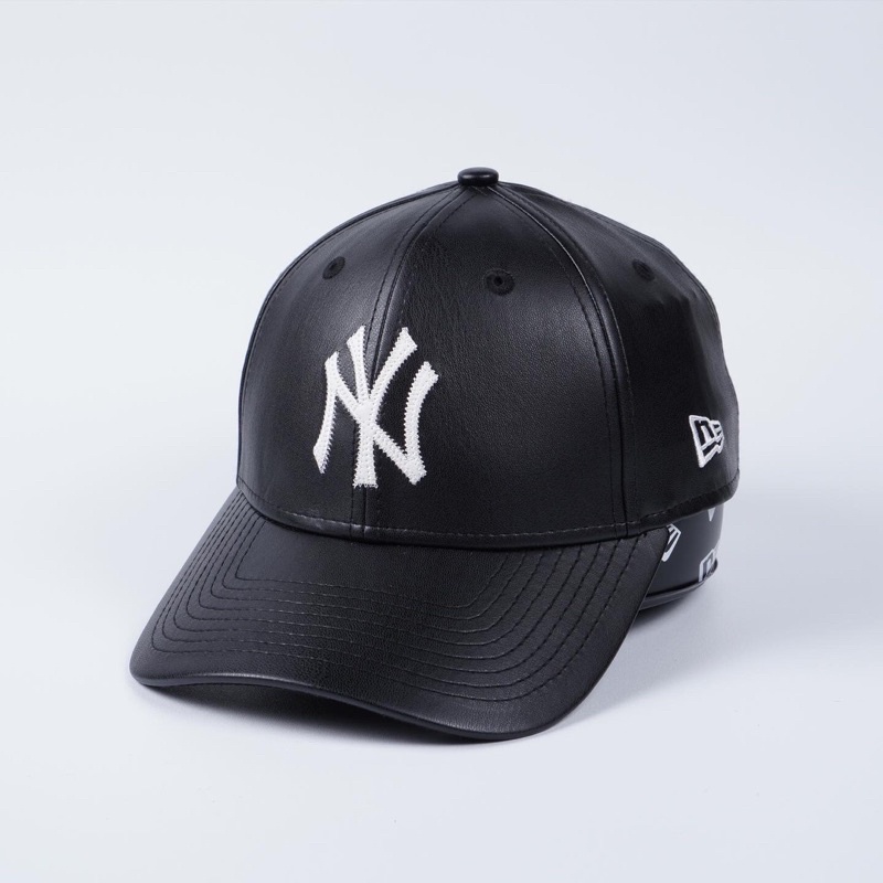 Jual Topi New Era Original New York Yankees Synthetic Leather Black ...