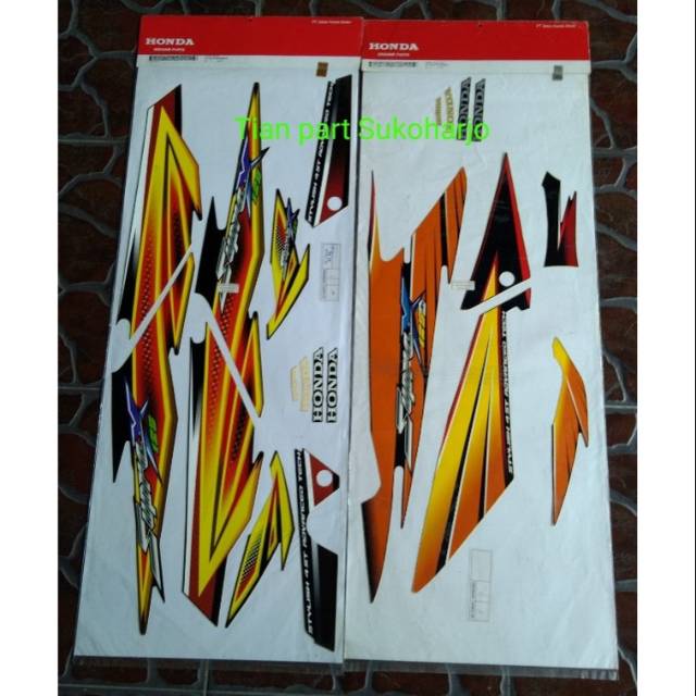 Jual striping Supra X 125 D 2005 2006 list kuning hitam original Honda ...