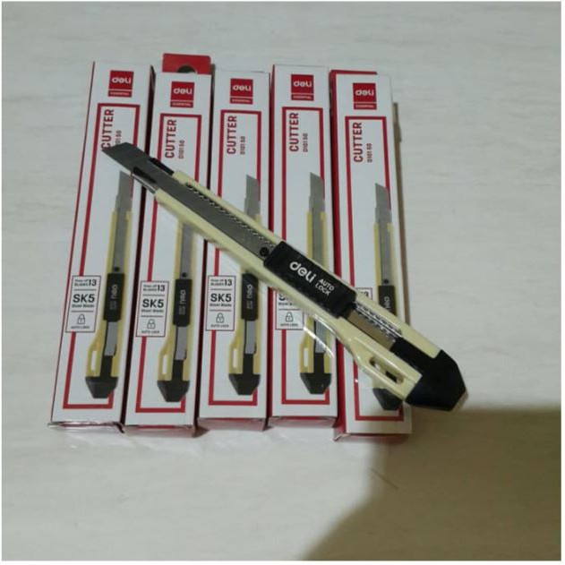 Jual Cutter Deli Kuning ( Kecil - D10150 ) | Shopee Indonesia