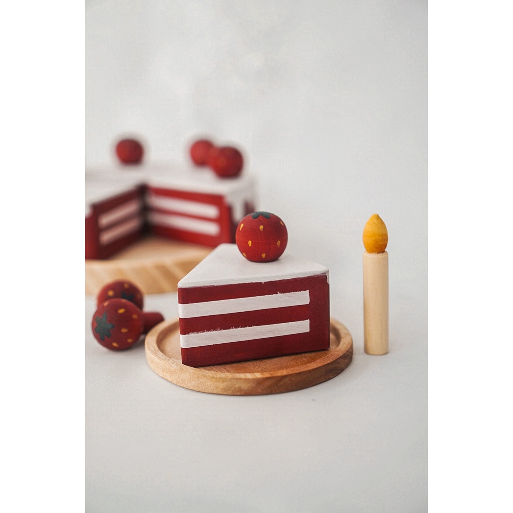 Jual Littlemonq Slice of Wooden Red Velvet Cake Wooden Montessori Toys ...