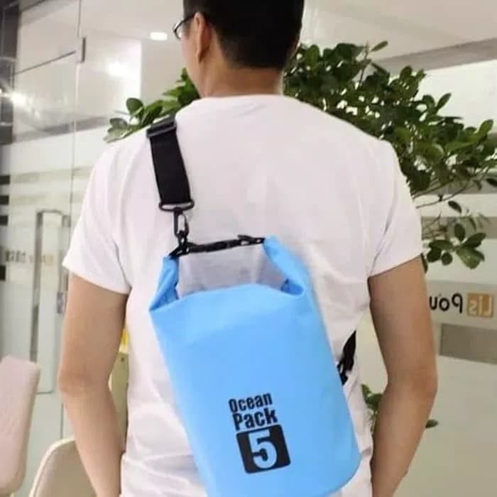 Jual Ocean Pack bag travel 5 Liter waterproof | Shopee Indonesia