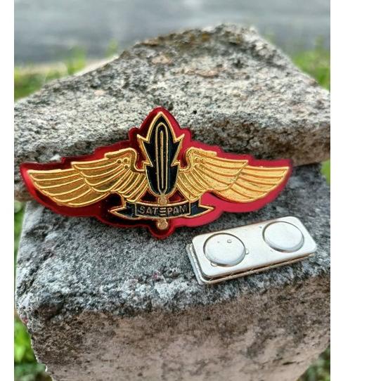 Jual Modern.. lencana wing pin satpam security magnet | Shopee Indonesia
