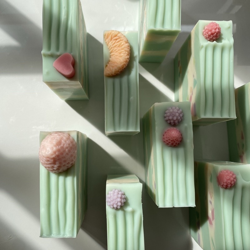 Jual Darinya - Handcrafted Layer Cake Soap ( Handmade Soap - All Skin ...