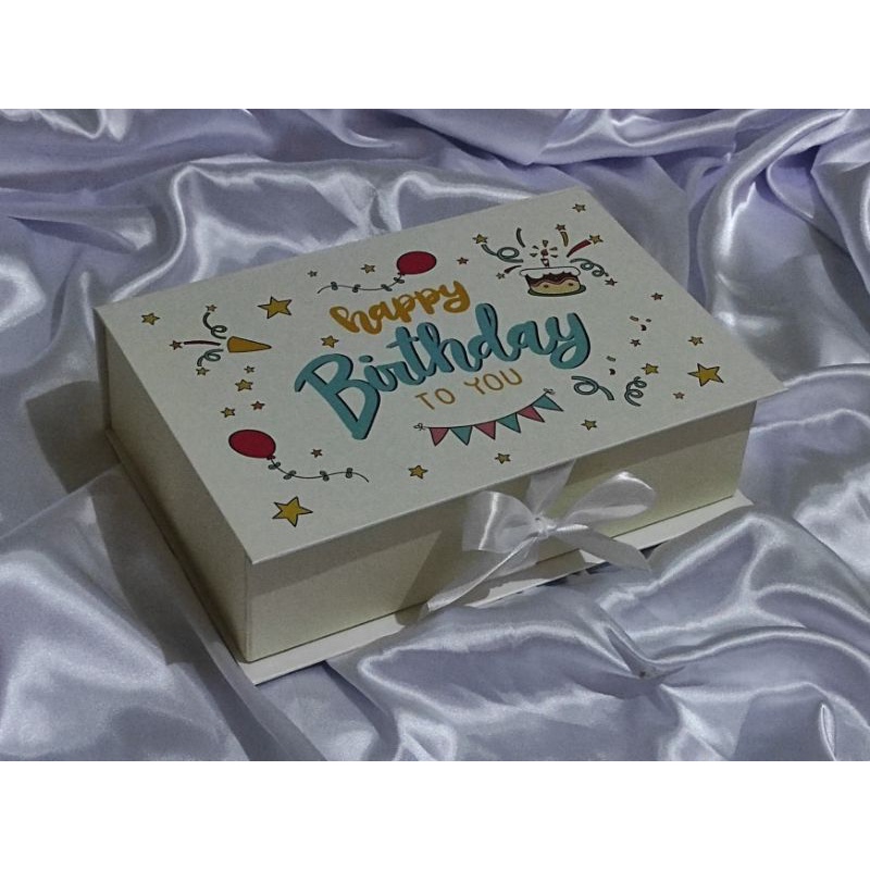 Jual Hardbox Box Kado Ulang Tahun / Box Hampers Spesial Ready | Shopee ...