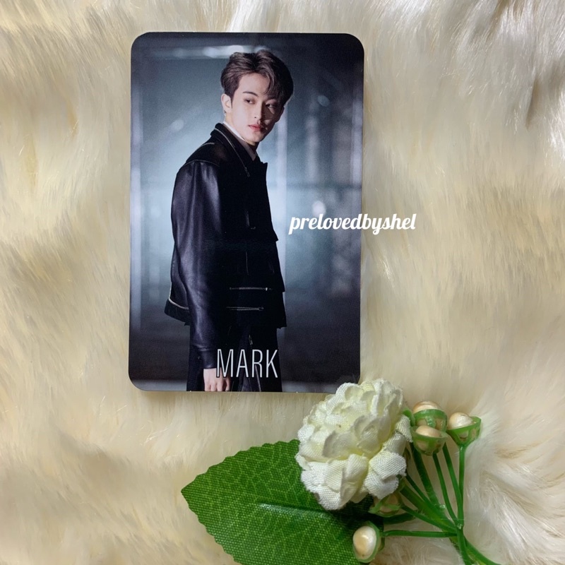 Jual Mark PC NCT 127 Loveholic (Japan Album) | Shopee Indonesia
