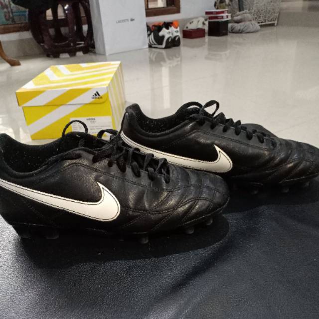 Jual Sepatu futsal / bola merek nike | Shopee Indonesia