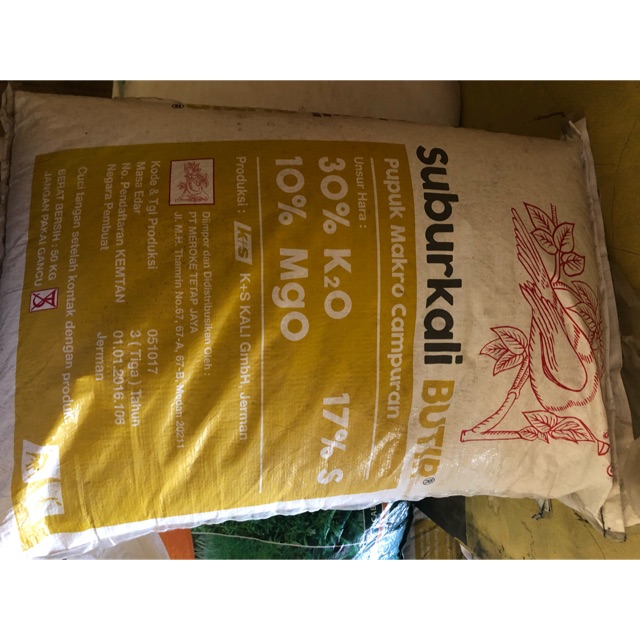 Jual Pupuk Kamas Meroke Repack 1KG Pupuk Pembesar Buah | Shopee Indonesia