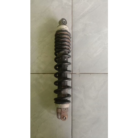 Jual shockbreaker shock belakang Honda Vario 125 Vario 150 fi original | Shopee Indonesia