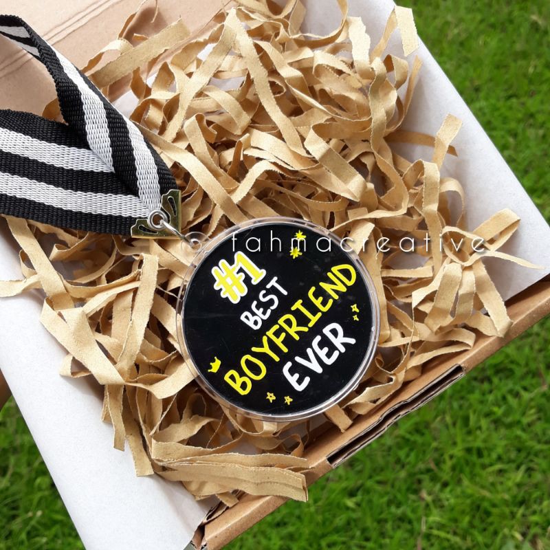 Jual Medali Hadiah custom (Ulang tahun, sempro, wisuda, nikah, teacher ...