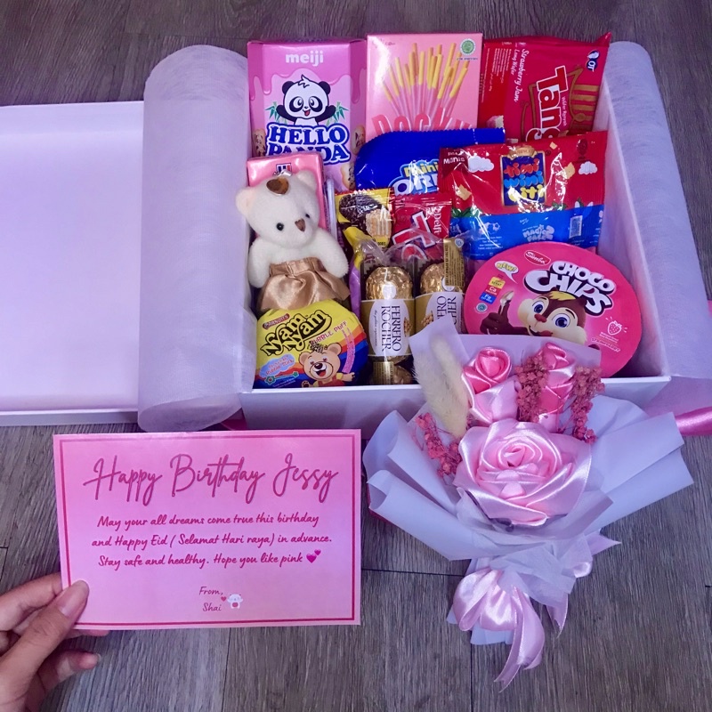 Jual gift box custom Olivia | Shopee Indonesia